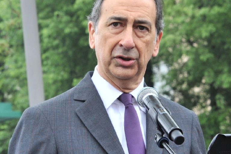 Beltrami Gadola: "Beppe Sala, lo sguardo del cameriere ed Enrico V Re d ...
