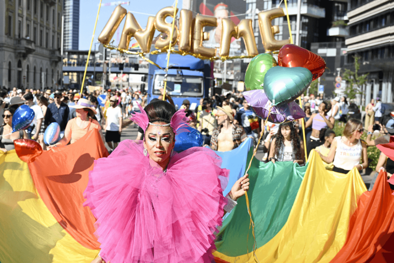 Due piazze, due pesi: l'inclusione di Tel Aviv contro i veti del Pride ...